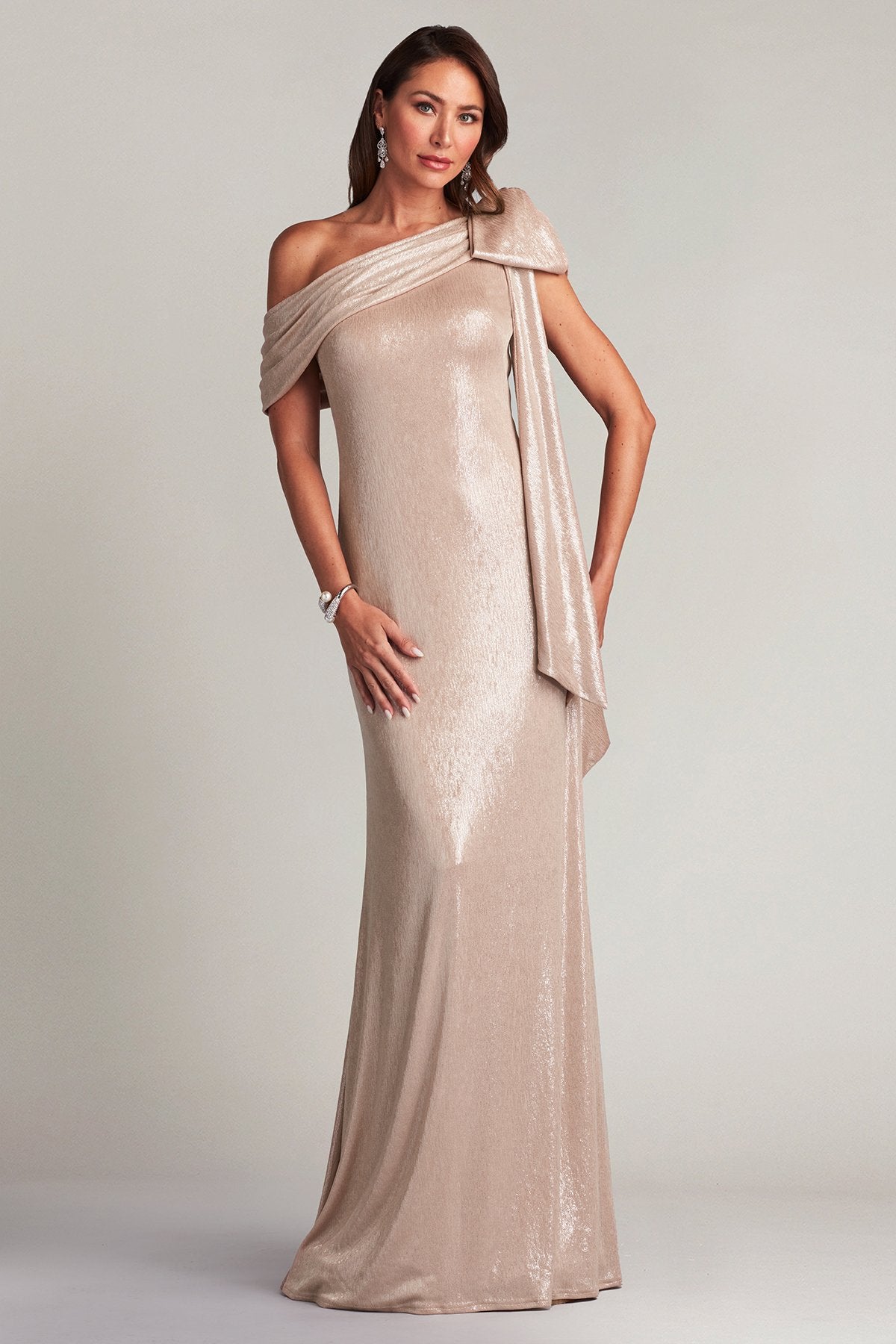 Valia Bow-Shoulder Lamé Gown – Tadashi Shoji Official Online Boutique